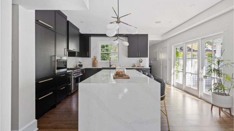 Home - Canadian Countertops - Vancouver & Winnipeg